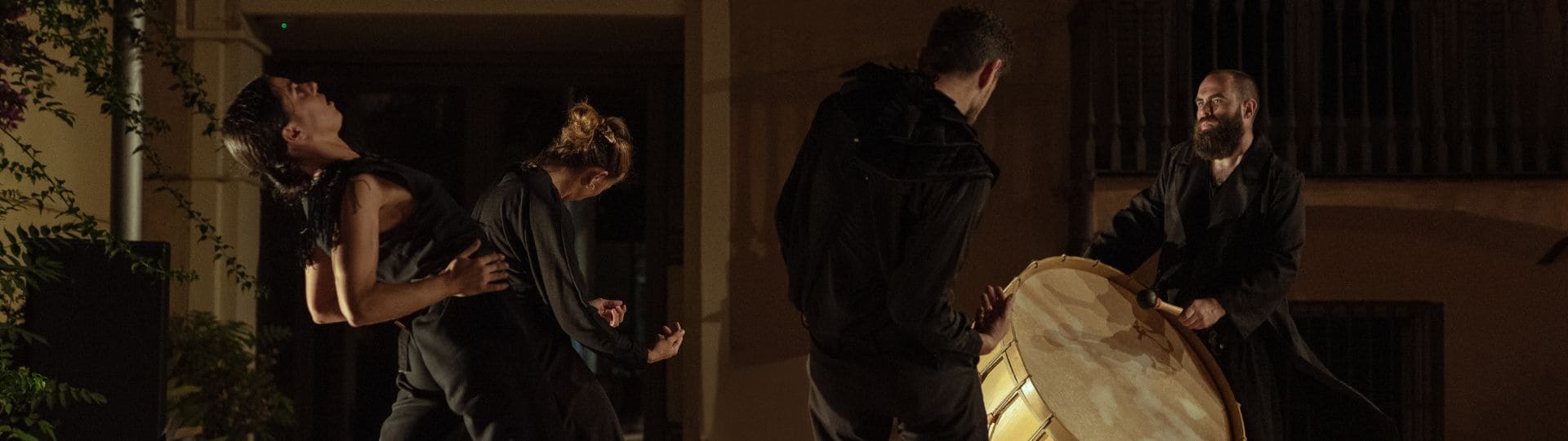 TRADERE, de Laia Santanach: sobre la tradición y su significado ...